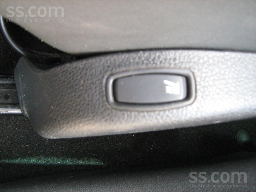 Black Dacia Duster 2016 in Rezekne, with an engine capacity of 1.20 L and mileage of 197 thousand km for 6100 €, photo 10 on AUTOMOTO.COM.LV