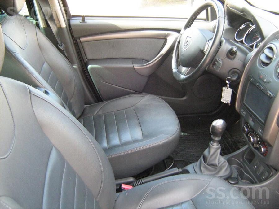 Black Dacia Duster 2016 in Rezekne, with an engine capacity of 1.20 L and mileage of 197 thousand km for 6100 €, photo 15 on AUTOMOTO.COM.LV