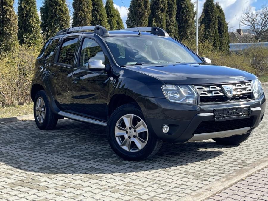 Black Dacia Duster 2016 in Riga, with an engine capacity of 1.20 L and mileage of 130 thousand km for 7990 €, photo 3 on AUTOMOTO.COM.LV