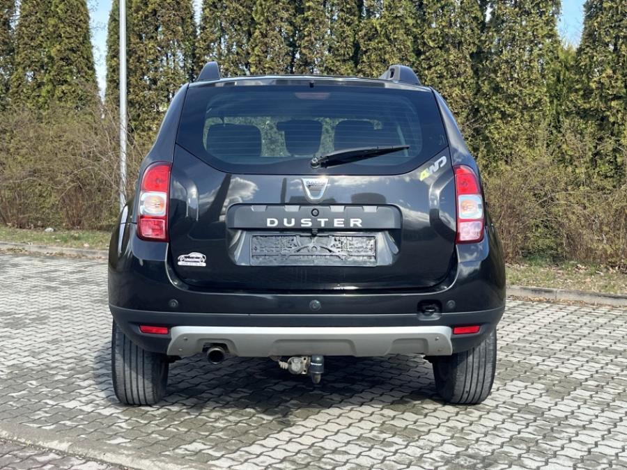 Black Dacia Duster 2016 in Riga, with an engine capacity of 1.20 L and mileage of 130 thousand km for 7990 €, photo 5 on AUTOMOTO.COM.LV