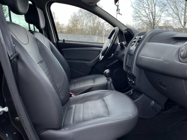 Melns Dacia Duster 2016 Rīga, ar dzinēja tilpumu 1.20 L un nobraukumu 130 tūkst. km par 7990 €, foto 8 vietnē AUTOMOTO.COM.LV