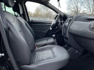 Black Dacia Duster 2016 in Riga, with an engine capacity of 1.20 L and mileage of 130 thousand km for 7990 €, photo 9 on AUTOMOTO.COM.LV