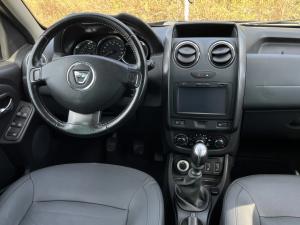 Black Dacia Duster 2016 in Riga, with an engine capacity of 1.20 L and mileage of 130 thousand km for 7990 €, photo 11 on AUTOMOTO.COM.LV