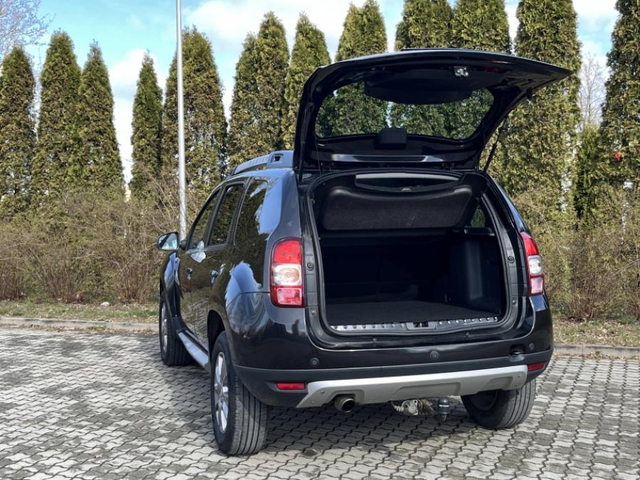 Black Dacia Duster 2016 in Riga, with an engine capacity of 1.20 L and mileage of 130 thousand km for 7990 €, photo 12 on AUTOMOTO.COM.LV