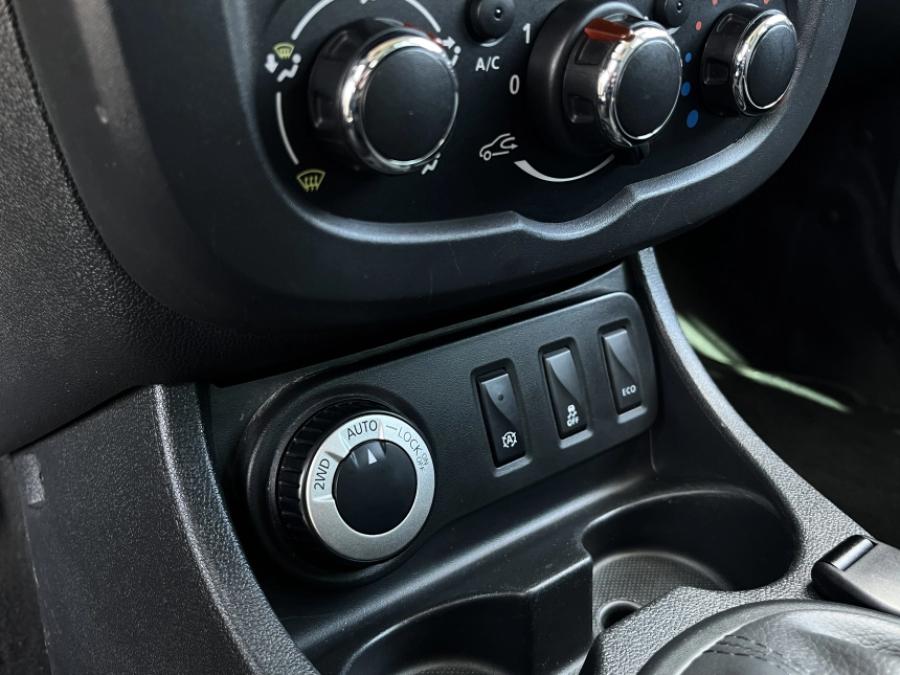 Black Dacia Duster 2016 in Riga, with an engine capacity of 1.20 L and mileage of 130 thousand km for 7990 €, photo 15 on AUTOMOTO.COM.LV