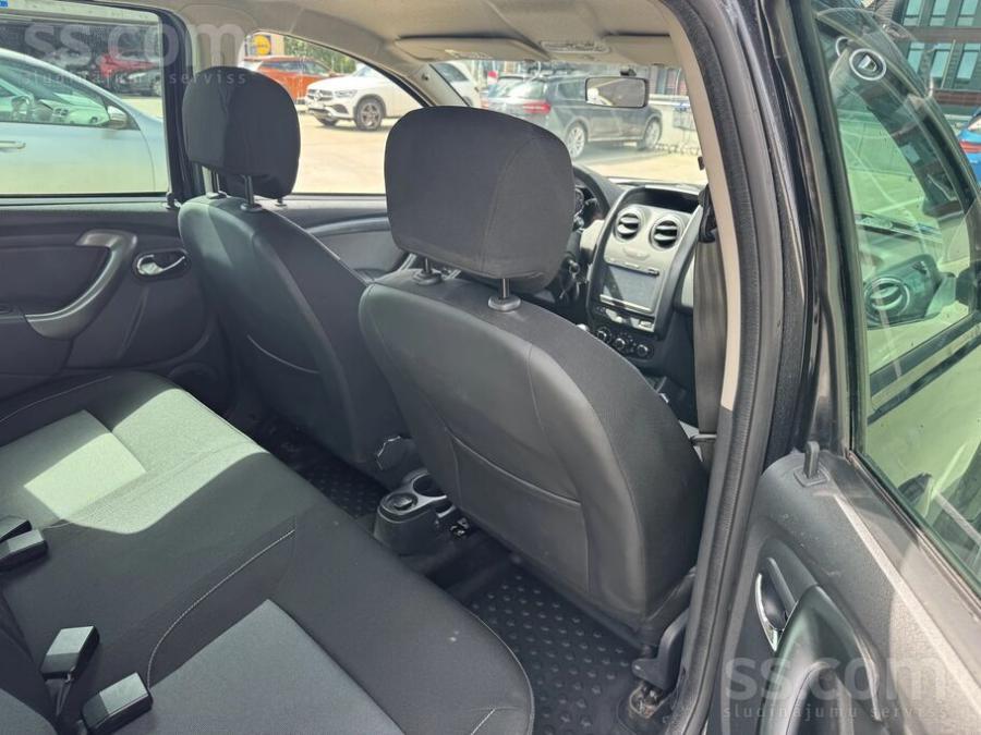 Melns Dacia Duster 2016 Rīga, ar dzinēja tilpumu 1.50 L un nobraukumu 120 tūkst. km par 7300 €, foto 12 vietnē AUTOMOTO.COM.LV