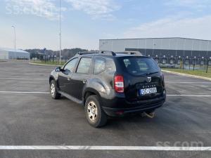 Black Dacia Duster 2017 in Riga, with an engine capacity of 1.50 L and mileage of 274 thousand km for 11575 €, photo 2 on AUTOMOTO.COM.LV