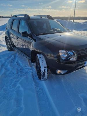 Black Dacia Duster 2017 in Siauliai, with an engine capacity of 1.20 L and mileage of 72 thousand km for 9700 €, photo 2 on AUTOMOTO.COM.LV
