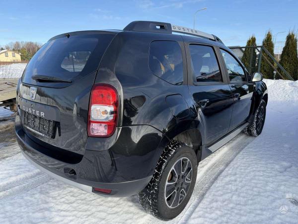 Melns Dacia Duster 2017 Klaipėda, ar dzinēja tilpumu 1.46 L un nobraukumu 214 tūkst. km par 6700 €, foto 4 vietnē AUTOMOTO.COM.LV