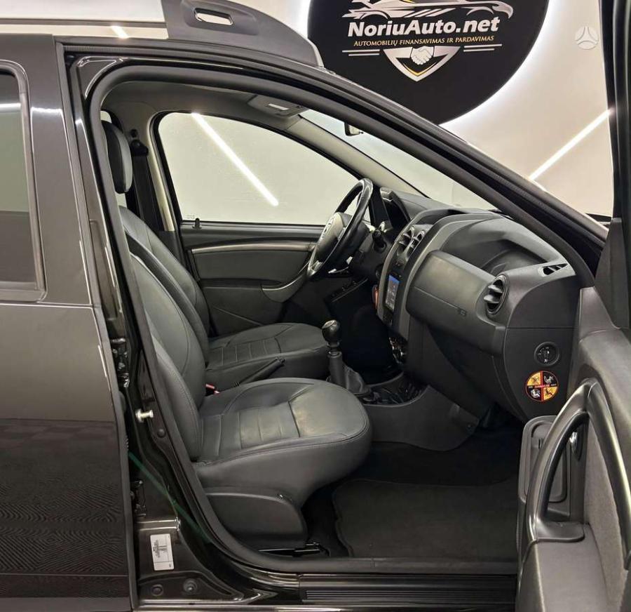Melns Dacia Duster 2017 Marijampole, ar dzinēja tilpumu 1.20 L un nobraukumu 94 tūkst. km par 7999 €, foto 8 vietnē AUTOMOTO.COM.LV