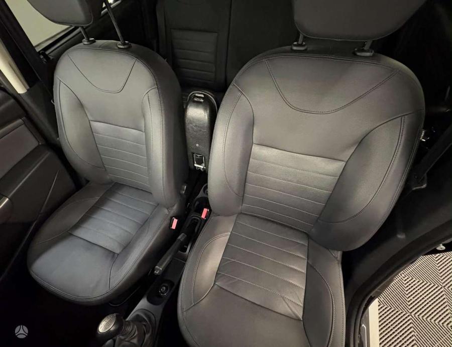Melns Dacia Duster 2017 Marijampole, ar dzinēja tilpumu 1.20 L un nobraukumu 94 tūkst. km par 7999 €, foto 10 vietnē AUTOMOTO.COM.LV