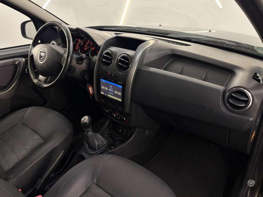 Melns Dacia Duster 2017 Marijampole, ar dzinēja tilpumu 1.20 L un nobraukumu 94 tūkst. km par 7999 €, foto 14 vietnē AUTOMOTO.COM.LV