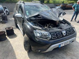 Black Dacia Duster 2017 in Taurage, with an engine capacity of 0.00 L and mileage of 140 thousand km for 3800 €, photo  on AUTOMOTO.COM.LV