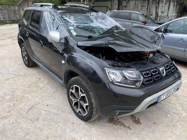 Melns Dacia Duster 2017 Tauragė, ar dzinēja tilpumu 1.46 L un nobraukumu 146 tūkst. km par 3800 €, foto 1 vietnē AUTOMOTO.COM.LV
