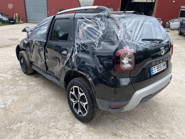 Melns Dacia Duster 2017 Tauragė, ar dzinēja tilpumu 1.46 L un nobraukumu 146 tūkst. km par 3800 €, foto 4 vietnē AUTOMOTO.COM.LV