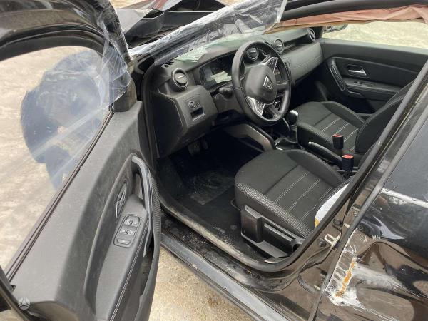 Melns Dacia Duster 2017 Tauragė, ar dzinēja tilpumu 1.46 L un nobraukumu 146 tūkst. km par 3800 €, foto 8 vietnē AUTOMOTO.COM.LV