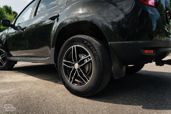 Melns Dacia Duster 2017 Viļņa, ar dzinēja tilpumu 1.50 L un nobraukumu 227 tūkst. km par 8500 €, foto 8 vietnē AUTOMOTO.COM.LV