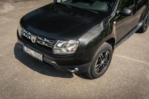 Black Dacia Duster 2017 in Vilnius, with an engine capacity of 1.50 L and mileage of 227 thousand km for 8500 €, photo 12 on AUTOMOTO.COM.LV