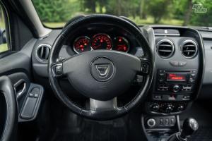 Black Dacia Duster 2017 in Vilnius, with an engine capacity of 1.50 L and mileage of 227 thousand km for 8500 €, photo 17 on AUTOMOTO.COM.LV