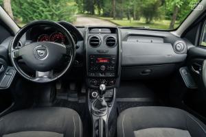 Black Dacia Duster 2017 in Vilnius, with an engine capacity of 1.50 L and mileage of 227 thousand km for 8500 €, photo 18 on AUTOMOTO.COM.LV