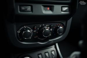 Black Dacia Duster 2017 in Vilnius, with an engine capacity of 1.50 L and mileage of 227 thousand km for 8500 €, photo 25 on AUTOMOTO.COM.LV