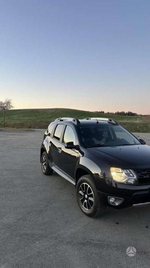 Melns Dacia Duster 2017 Kauņa, ar dzinēja tilpumu 1.20 L un nobraukumu 75 tūkst. km par 9330 €, foto  vietnē AUTOMOTO.COM.LV