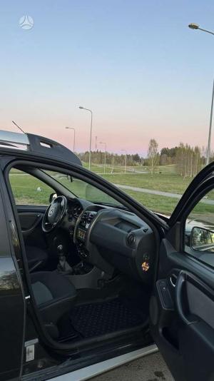 Черный Дачия Duster 2017 в Каунас, объемом двигателя 1.20 л и пробегом 75 тыс. км за 9330 €, фото 9 на AUTOMOTO.COM.LV