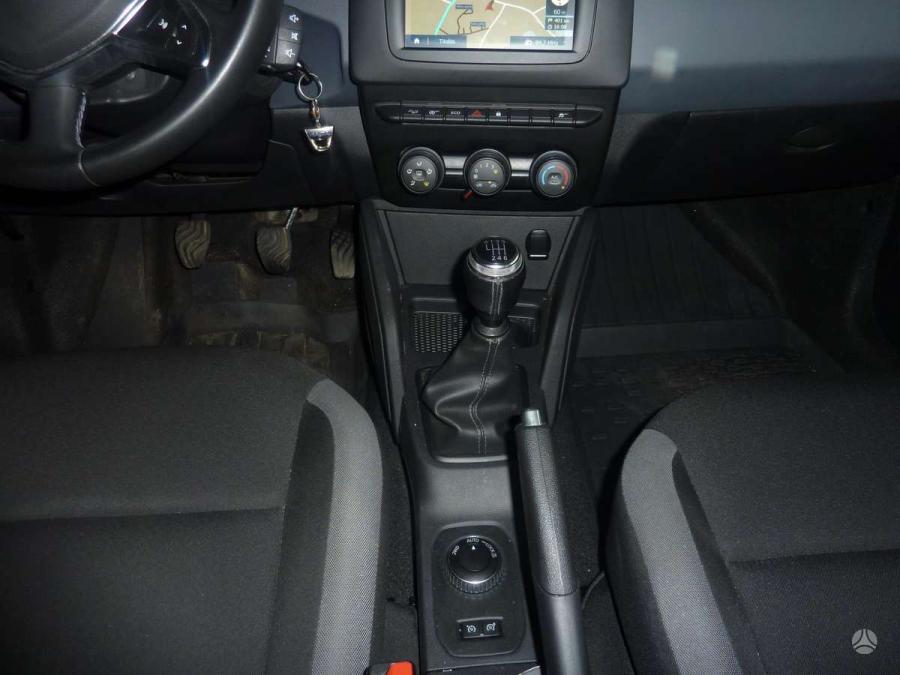 Черный Дачия Duster 2017 в Каунас, объемом двигателя 1.20 л и пробегом 75 тыс. км за 9330 €, фото 16 на AUTOMOTO.COM.LV