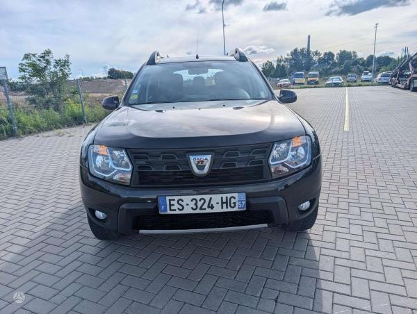 Черный Дачия Duster 2017 в Таураге, объемом двигателя 1.50 л и пробегом 232 тыс. км за 5500 €, фото 4 на AUTOMOTO.COM.LV
