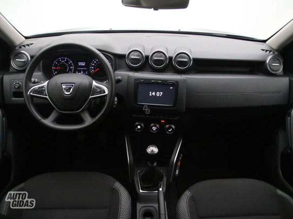 Black Dacia Duster 2018 in Vilnius, with an engine capacity of 1.20 L and mileage of 105 thousand km for 9699 €, photo 2 on AUTOMOTO.COM.LV