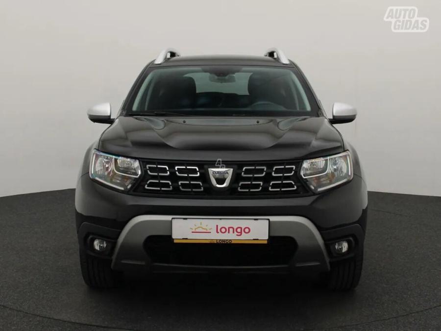 Black Dacia Duster 2018 in Vilnius, with an engine capacity of 1.20 L and mileage of 105 thousand km for 9699 €, photo 4 on AUTOMOTO.COM.LV