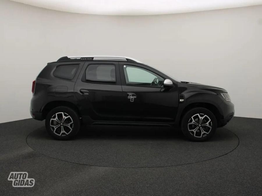 Black Dacia Duster 2018 in Vilnius, with an engine capacity of 1.20 L and mileage of 105 thousand km for 9699 €, photo 10 on AUTOMOTO.COM.LV