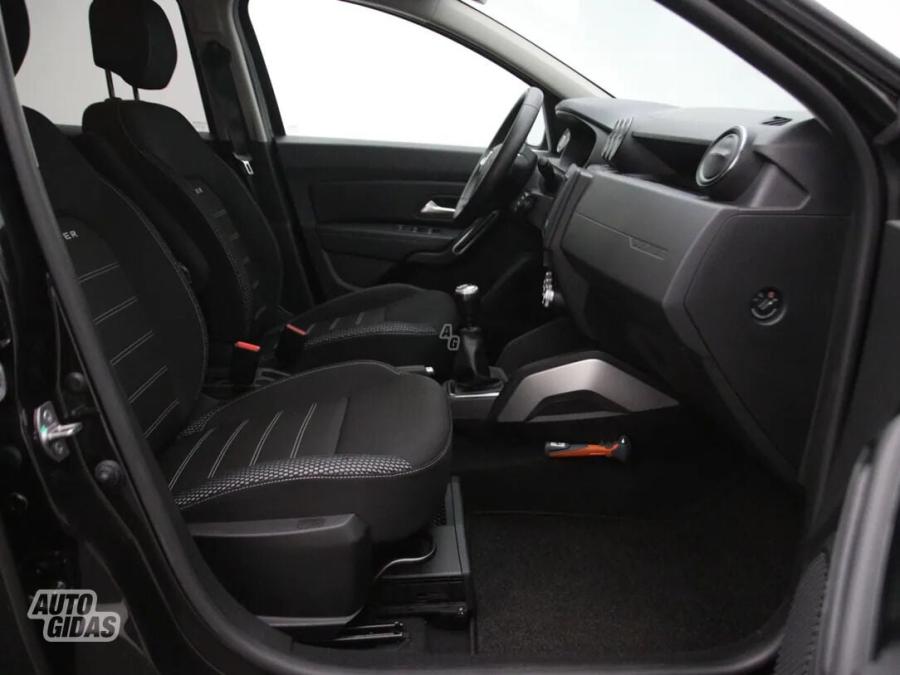 Black Dacia Duster 2018 in Vilnius, with an engine capacity of 1.20 L and mileage of 105 thousand km for 9699 €, photo 15 on AUTOMOTO.COM.LV