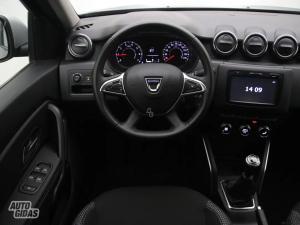 Black Dacia Duster 2018 in Vilnius, with an engine capacity of 1.20 L and mileage of 105 thousand km for 9699 €, photo 18 on AUTOMOTO.COM.LV
