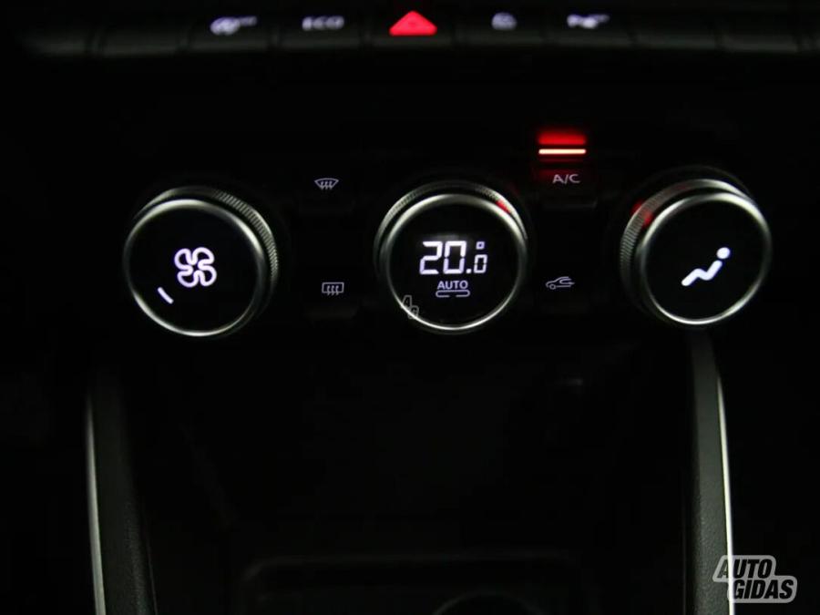 Black Dacia Duster 2018 in Vilnius, with an engine capacity of 1.20 L and mileage of 105 thousand km for 9699 €, photo 21 on AUTOMOTO.COM.LV