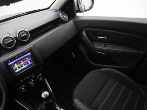 Black Dacia Duster 2018 in Vilnius, with an engine capacity of 1.20 L and mileage of 105 thousand km for 9699 €, photo 22 on AUTOMOTO.COM.LV