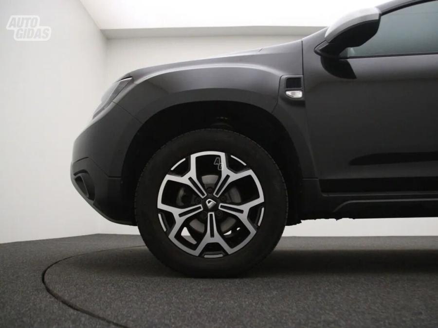 Black Dacia Duster 2018 in Vilnius, with an engine capacity of 1.20 L and mileage of 105 thousand km for 9699 €, photo 28 on AUTOMOTO.COM.LV