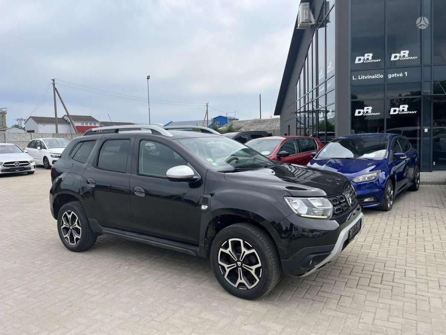 Black Dacia Duster 2020 in Taurage, with an engine capacity of 1.46 L and mileage of 214 thousand km for 7800 €, photo 1 on AUTOMOTO.COM.LV