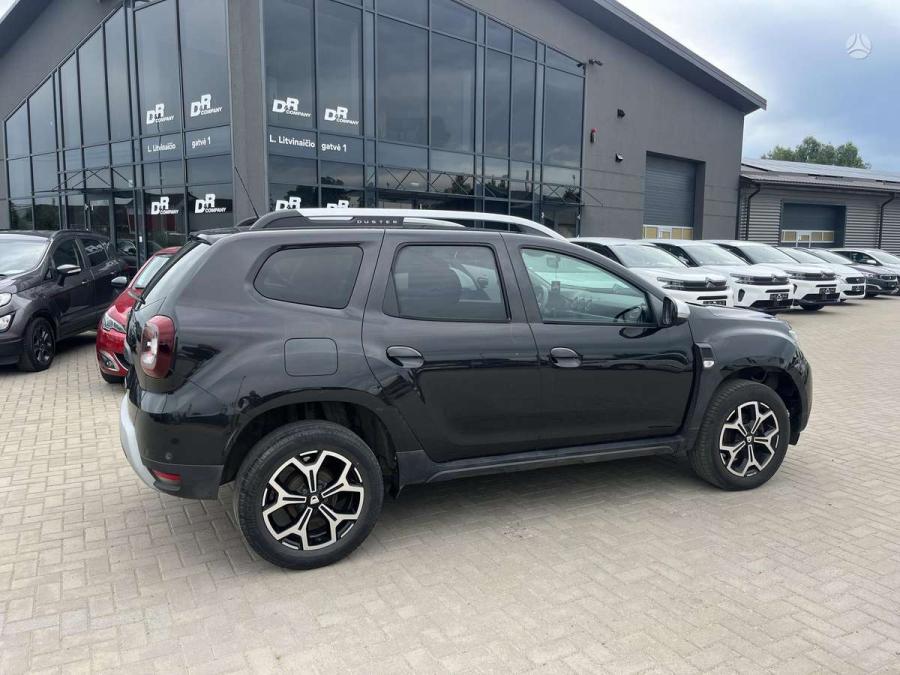 Black Dacia Duster 2020 in Taurage, with an engine capacity of 1.46 L and mileage of 214 thousand km for 7800 €, photo 9 on AUTOMOTO.COM.LV