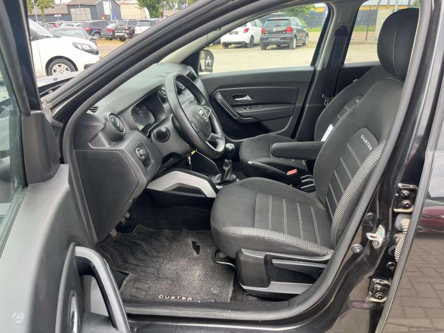 Black Dacia Duster 2020 in Taurage, with an engine capacity of 1.46 L and mileage of 214 thousand km for 7800 €, photo 17 on AUTOMOTO.COM.LV