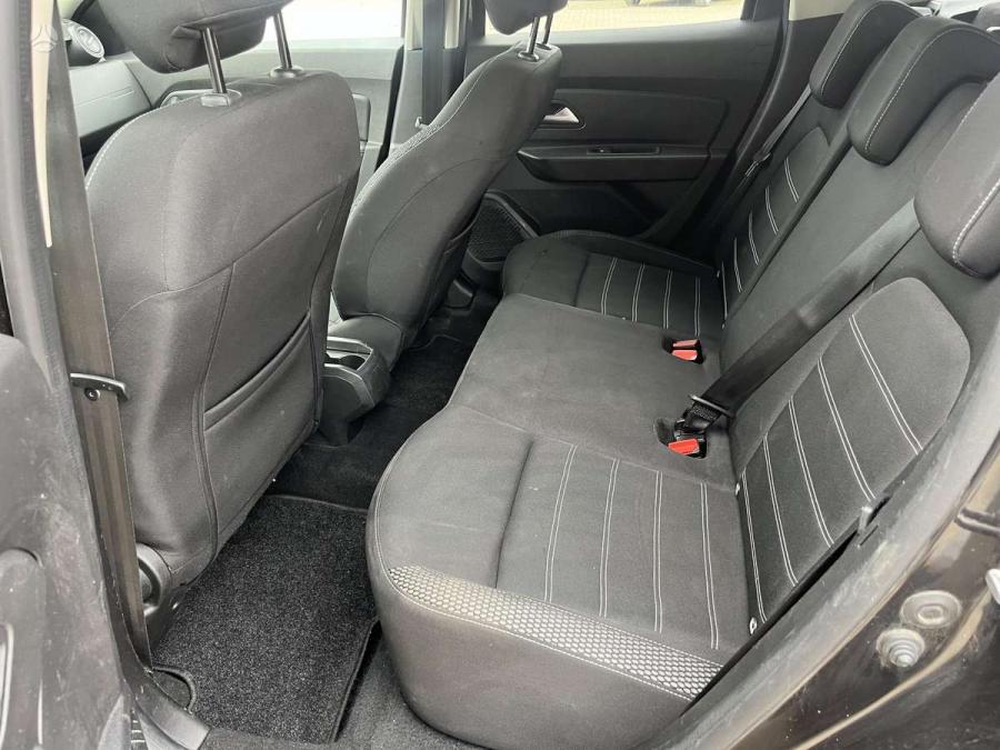 Black Dacia Duster 2020 in Taurage, with an engine capacity of 1.46 L and mileage of 214 thousand km for 7800 €, photo 20 on AUTOMOTO.COM.LV