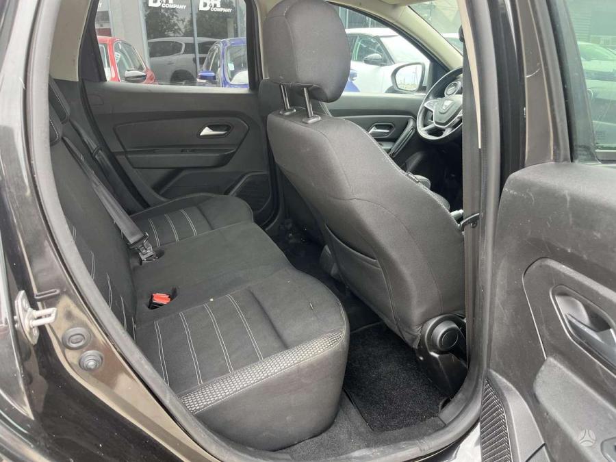 Black Dacia Duster 2020 in Taurage, with an engine capacity of 1.46 L and mileage of 214 thousand km for 7800 €, photo 23 on AUTOMOTO.COM.LV