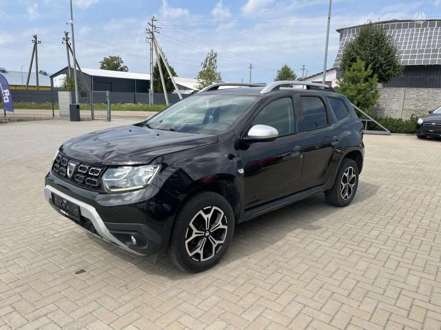 Black Dacia Duster 2020 in Taurage, with an engine capacity of 1.50 L and mileage of 214 thousand km for 7800 €, photo 5 on AUTOMOTO.COM.LV