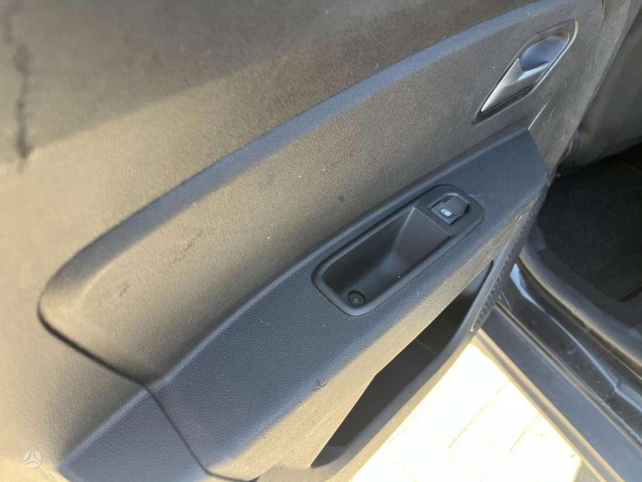 Black Dacia Duster 2020 in Taurage, with an engine capacity of 1.46 L and mileage of 214 thousand km for 7800 €, photo 25 on AUTOMOTO.COM.LV