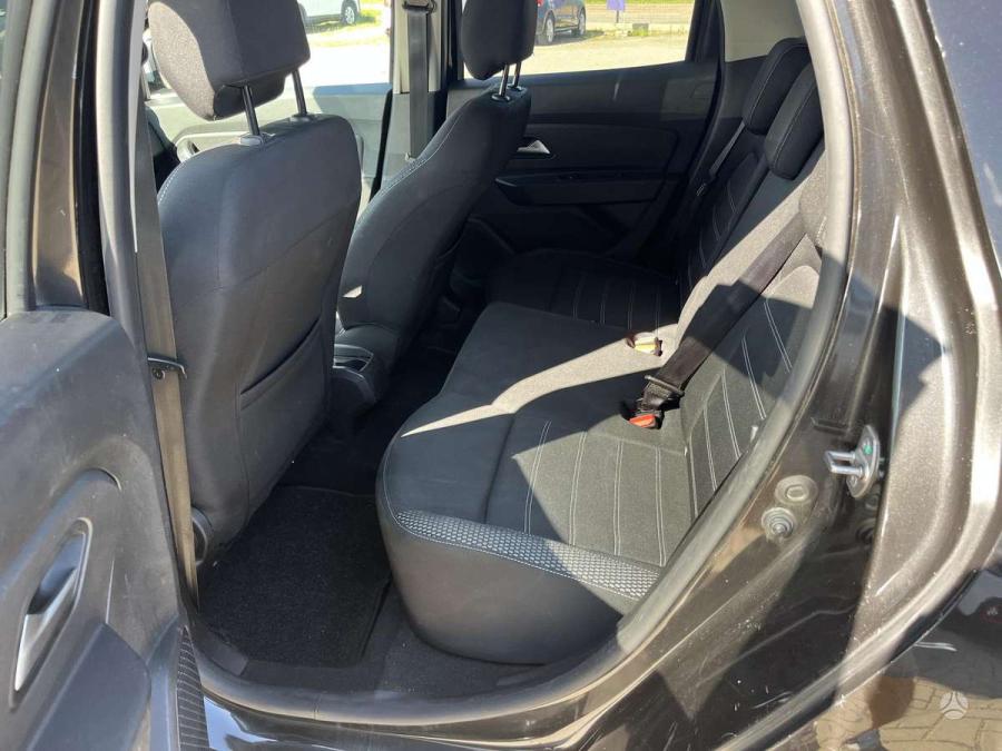 Black Dacia Duster 2020 in Taurage, with an engine capacity of 1.46 L and mileage of 214 thousand km for 7800 €, photo 26 on AUTOMOTO.COM.LV