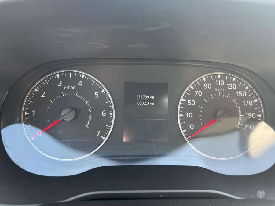 Black Dacia Duster 2020 in Taurage, with an engine capacity of 1.46 L and mileage of 214 thousand km for 7800 €, photo 33 on AUTOMOTO.COM.LV