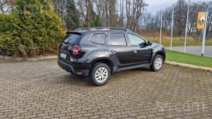 Black Dacia Duster 2021 in Madona, with an engine capacity of 1.00 L and mileage of 81 thousand km for 10800 €, photo 4 on AUTOMOTO.COM.LV
