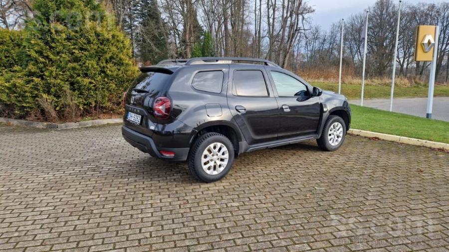 Black Dacia Duster 2021 in Madona, with an engine capacity of 1.00 L and mileage of 81 thousand km for 10800 €, photo 4 on AUTOMOTO.COM.LV
