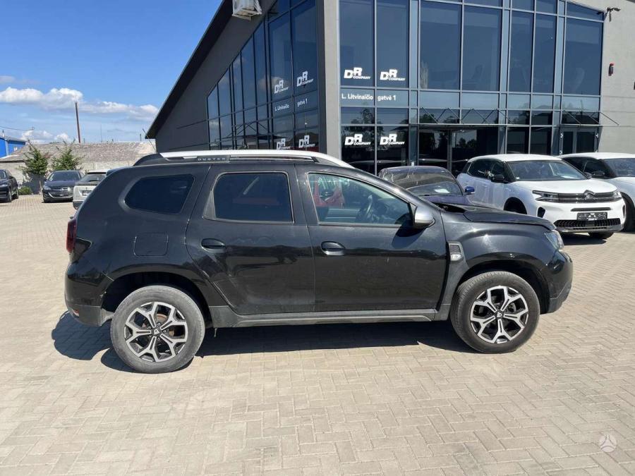Черный Дачия Duster 2021 в Таураге, объемом двигателя 1.50 л и пробегом 192 тыс. км за 8200 €, фото 7 на AUTOMOTO.COM.LV
