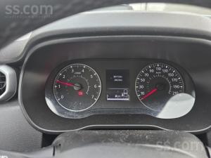 Black Dacia Duster 2023 in Riga, with an engine capacity of 1.00 L and mileage of 90 thousand km for 11150 €, photo 9 on AUTOMOTO.COM.LV